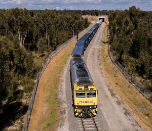 South West Voice - Freight trains finally running between Port Botany ...