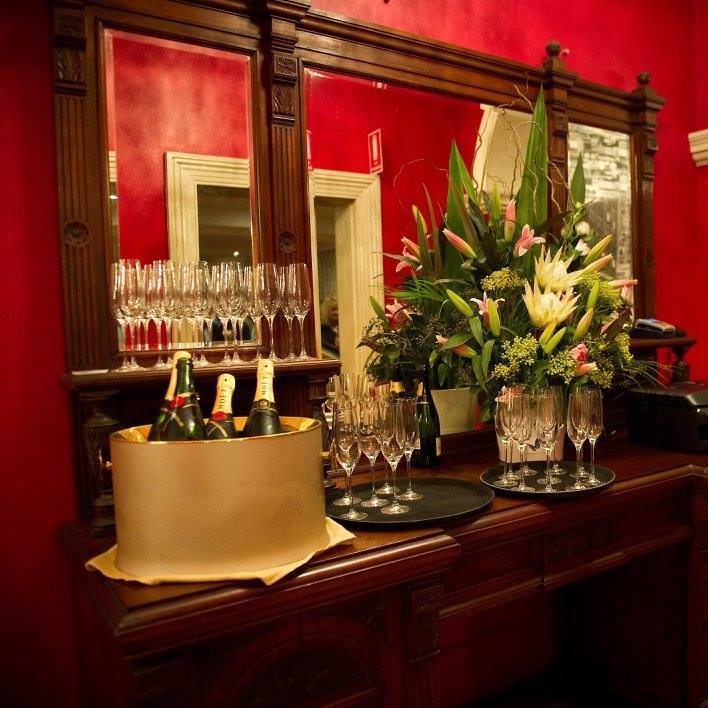 Fred is tapas, live music, ambience to die for - and in Macarthur